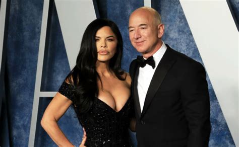 Безос и свршеницата ќе донираат 100 милиони долари за помош на Хаваи Слободен печат