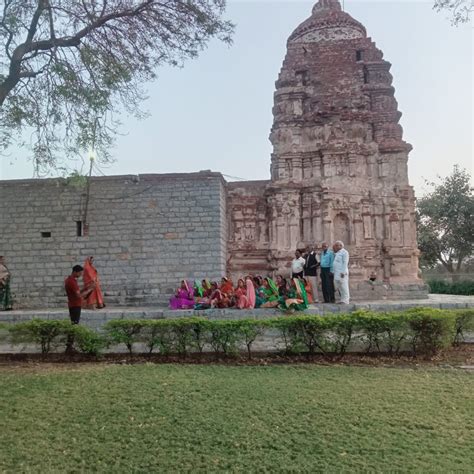 Kharod News छत्तीसगढ़ काशी खरौद के प्राचीन शबरी मंदिर में भजन कीर्तन