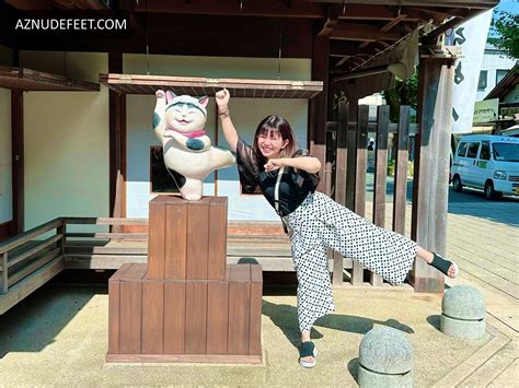 Yui Makino Feet Aznudefeet