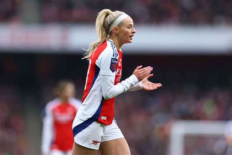 England Bring In Chloe Kelly And Lucy Parker To Replace Injured Arsenal Players Flashscore Com