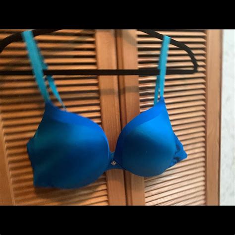 38c Victorias Secret Satin Bra Gem