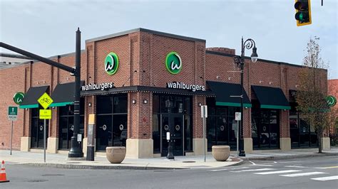 Wahlburgers At Mgm Springfield Delays Its Opening To Spring 2021