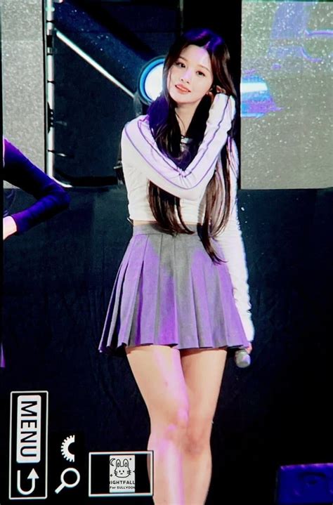 엔믹스 설윤 몸매 너무 좋네요 Mlbpark