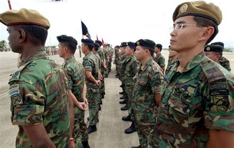 Saf Suspends Smoke Grenade Training Sams Alfresco Coffee