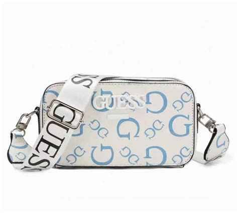 Жіноча біла з блакитним сумка сумочка Guess — ціна 900 грн у каталозі