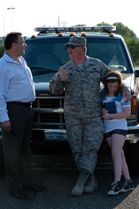 Welcome Home Tsgt Michael Mandes Air National Guard Sean Carpenter