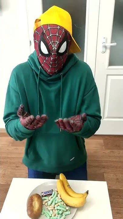 Человек Паук Батя не хочет делиться Малой в ШОКЕ Чокнутые Тик Ток Shorts Youtube