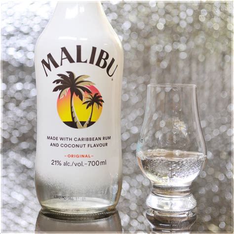 말리부 술 2종 기본과 말리부 라임 니트 And 칵테일 조합 레시피 비교 코코넛향 리큐르 술 말리부와 아류작 말리부 라임가격포함 칵테일 With 사이다 몰디브 위스키