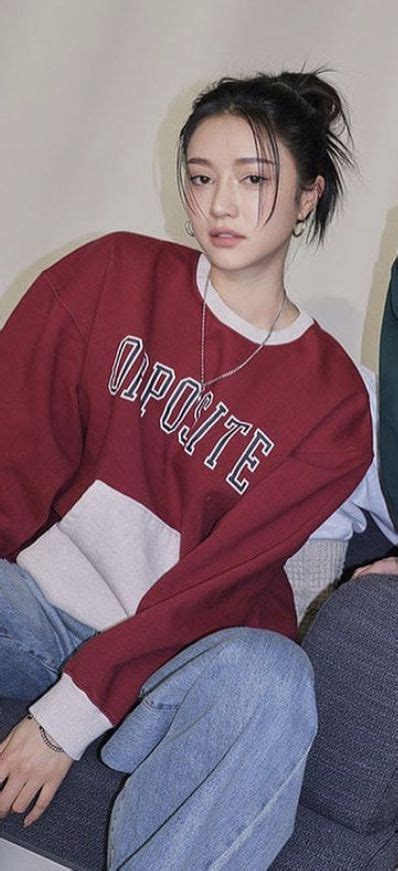 Pin Oleh ミ Di Park Sora Gaya Model Pakaian Korea Gaya Busana Gaya Model Pakaian