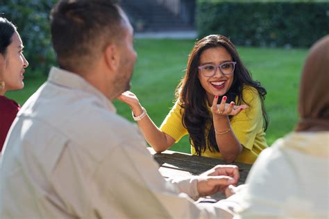 Language Supportive Guidance During Training Speak