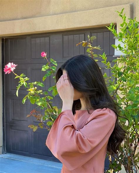 [1077 ] Hidden Face Dp For Girls Pics Images Photos And Wallpapers 2026