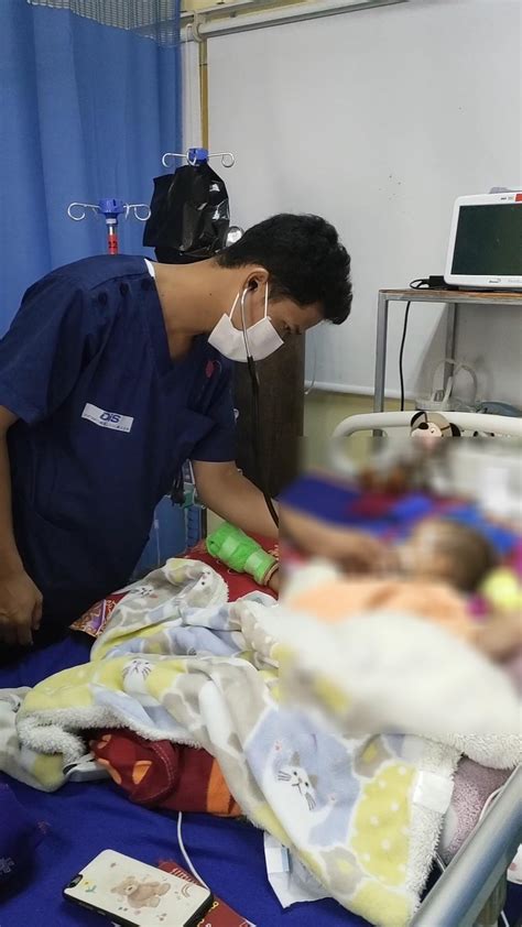 ស្រ្តីជនជាតិមីយ៉ាន់ម៉ាម្នាក់ ថ្លែងអំណរគុណកម្ពុជា ដែលបានជួយសង្គ្រោះជីវិតកូនរបស់គាត់ Khmernote