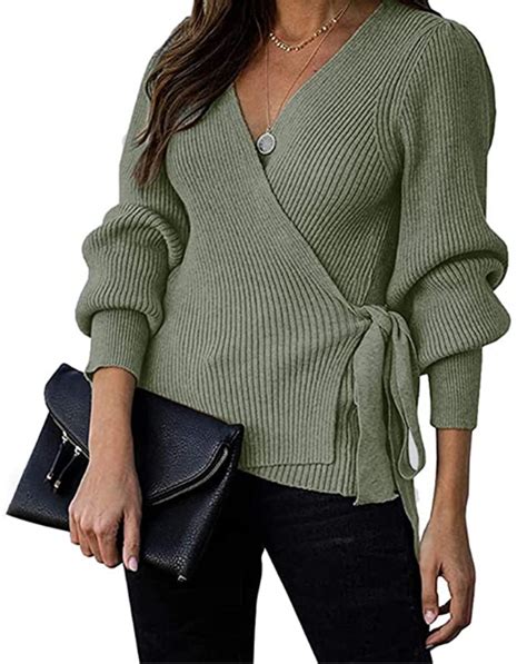 Fashion Advice What To Wear For An Inverted Triangle Body