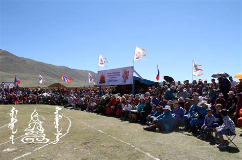 Гэгээнтэн багшид бат оршил Ялгуусан Хутагт шавь нар Facebook