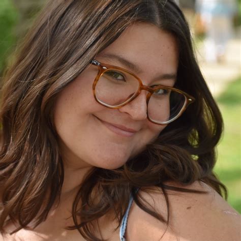 Isabelle Moore Linkedin