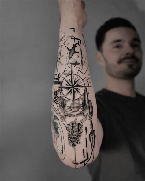 85 Timeless And Meaningful Compass Tattoo Design Ideas
