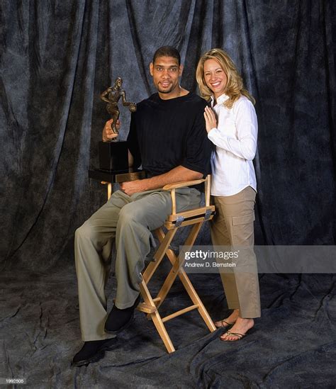 Portrait Of Mvp Tim Duncan Of The San Antonio Spurs With His Wife Amy Photo Dactualité