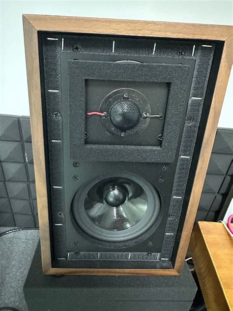 Mint Ls35a Bbc Loudspeaker By Soundartist Audio Soundbars Speakers And Amplifiers On Carousell