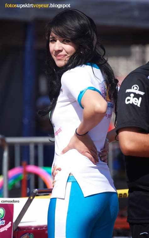 Sexi Girls In Thigts Edecanes Y Mujeres Hermosas En Calzas Leggins