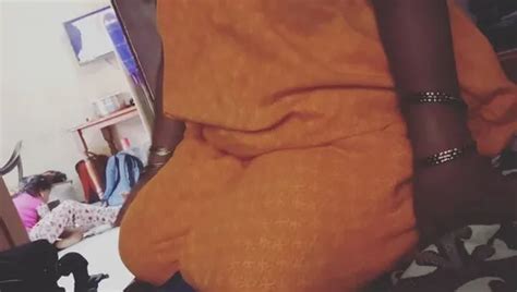 泰米尔chitra Hot Pusit和kavan和他的妻子无法一起控制他们的欲望，并击败了kanji Pechi Xhamster