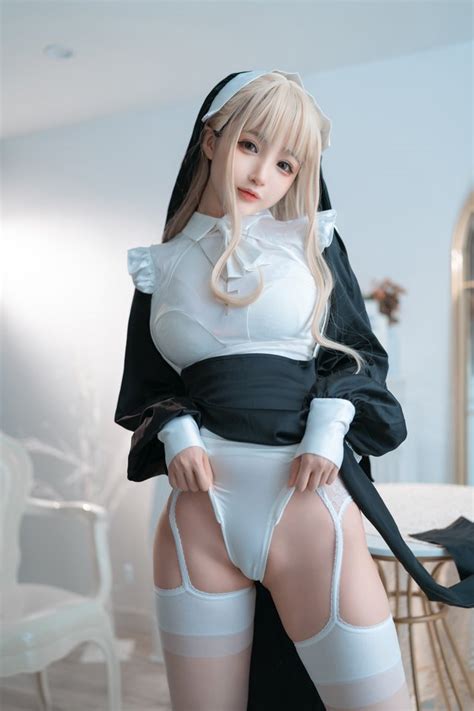 Nun Luscious Hentai Manga And Porn