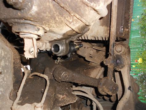 Рабочий цилиндр сцепления приказал долго жить — ИЖ Москвич 412, 1,5 л ...