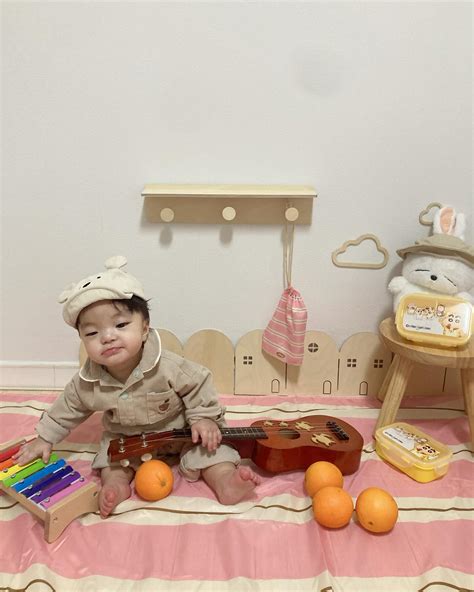 율이네 가족일상𔓘 협찬 리베아르 감성 방수 피크닉매트🩷 봄나들이 자주 나가시나요 율이네에게 너무 예쁜 피크닉매트가 찾아왔어요 율맘 감기이슈로 아직 나들이 못나가서