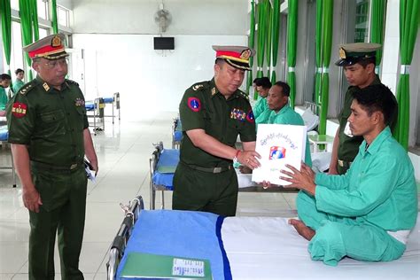 တပ်မတော်ဆေးရုံများ၌ တက်ရောက်ဆေးကုသမှုခံယူနေသူများအားကြည့်ရှုအားပေး Myawady Webportal