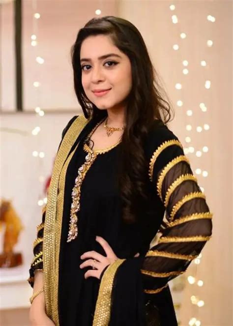 Sara Razi Biography Dramas List Wegreen Entertainment