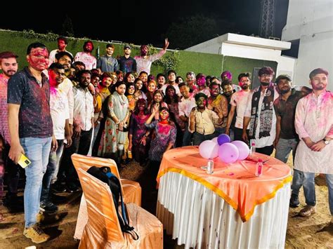 Latepost Holicelebration Officevibes Teamspirit Officecelebrations Nancy Jaiswal