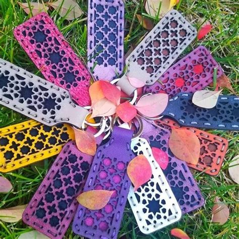 خرید و قیمت جا کلیدی چرمی چرم دوزی ایران بانو و ایران چرم از غرفه چرم