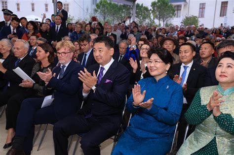 Монгол Улсын Ерөнхийлөгч У Хүрэлсүх “Чингис хаан Монголчууд дэлхийг өөрчилсөн нь” үзэсгэлэнгийн