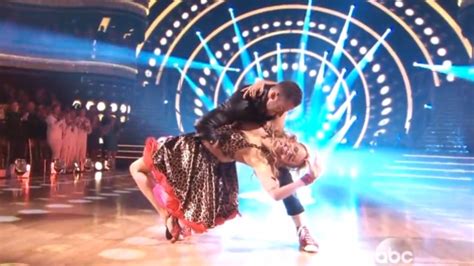 Dwts Recap Lea Thompson Steals The Show Entertainment Tonight