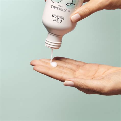 Wella Professionals Nutricurls Curls Mild Micellar Shampoo For Curly Hair Uk