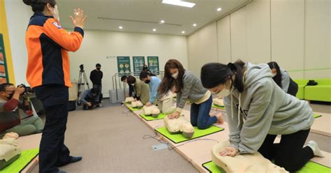 응급대처능력 향상 속초시 직원대상 심폐소생술 교육