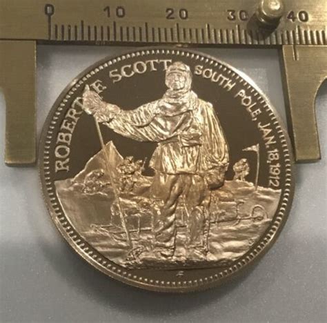 Roald Amundsen Robert Scott South Pole Antarctic Explorers Coin Medal