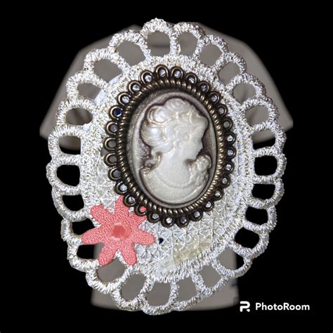 Вінтажна брошка камея — ціна 300 грн у каталозі Брошки Купити аксесуари за доступною ціною на