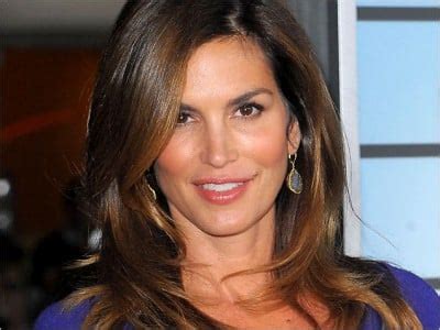 Here Is Cindy Crawford Unretouched Yes It S Very Beautiful Indeed