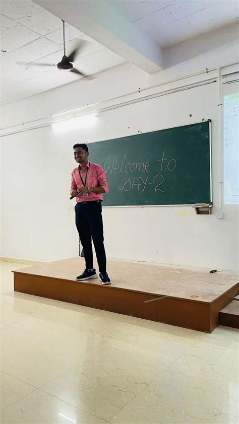 Mlworkshop Codecommunicators Machinelearning Datascience Pandas Scikitlearn Python