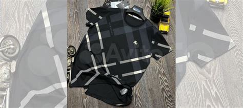 Футболка burberry 2 цвета купить в Москве с доставкой | Личные вещи | Авито