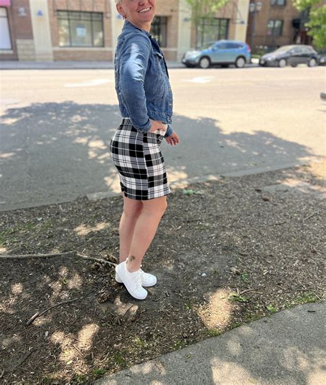 Took The Size Queen Out Today She Didnt Cage Me But We Talked About Finding A Bull For Her