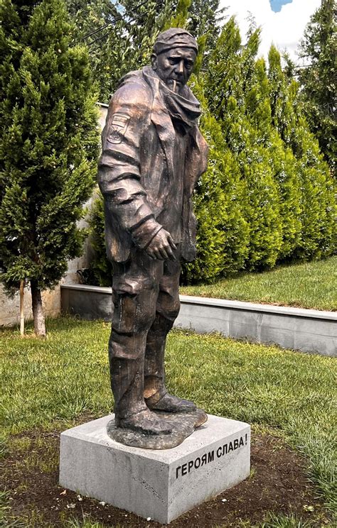 У Грузії відкрили памятник Герою України Олександру Мацієвському ФОТО