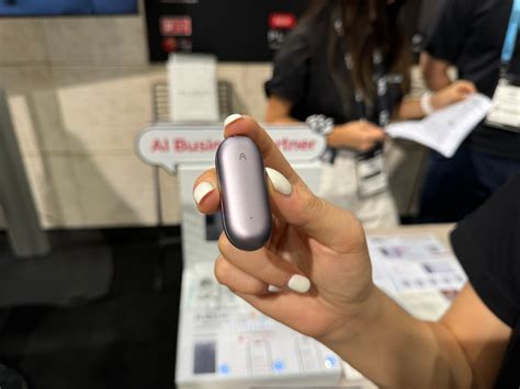 Getting To Grips With The PLAUD NotePin An AI Voice Recorder