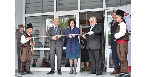 Новооткритата Националната генетична лаборатория ще прави ДНК анализ на животните Български Фермер