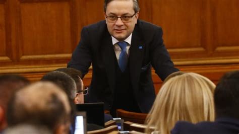 Тома Биков разкри 4 варианта на ГЕРБ за кабинет Политика