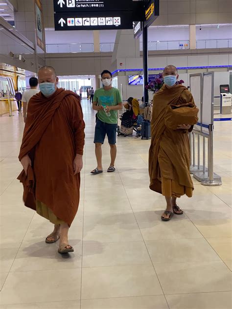 หลวงพ่อจรัญ ทักขญาโณ วัดหลวงขุนวินและธรรมสถานเดือนเต็มดวง Added A New หลวงพ่อจรัญ ทักขญาโณ