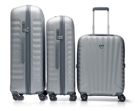 Roncato UNO ZSL - The Cabin Upright 4-Wheel Carry-on For All Your ...