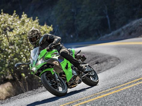 Model Feature Comparison 2026 Kawasaki Ninja 500 And 2026 Kawasaki