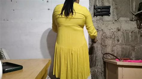 그것은 당신의 첫 번째 시간인가 그는 내 자지를 느낄 때 쾌락으로 섹스하고 신음 xHamster