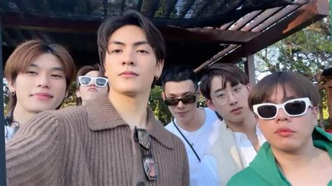 ปักพินโดย 𝐿𝑒𝒾𝒶𝓃𝓃𝒶 𝐿𝒾𝓁𝓁𝒾𝑒 ใน •bl• คนดัง